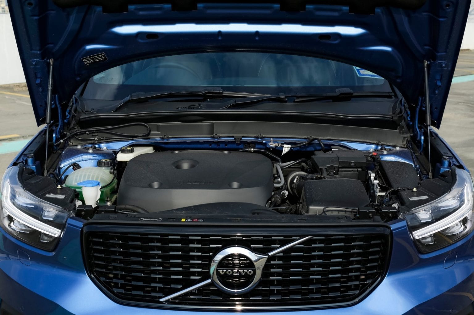 Volvo Service Abu Dhabi | Volvo Service Center